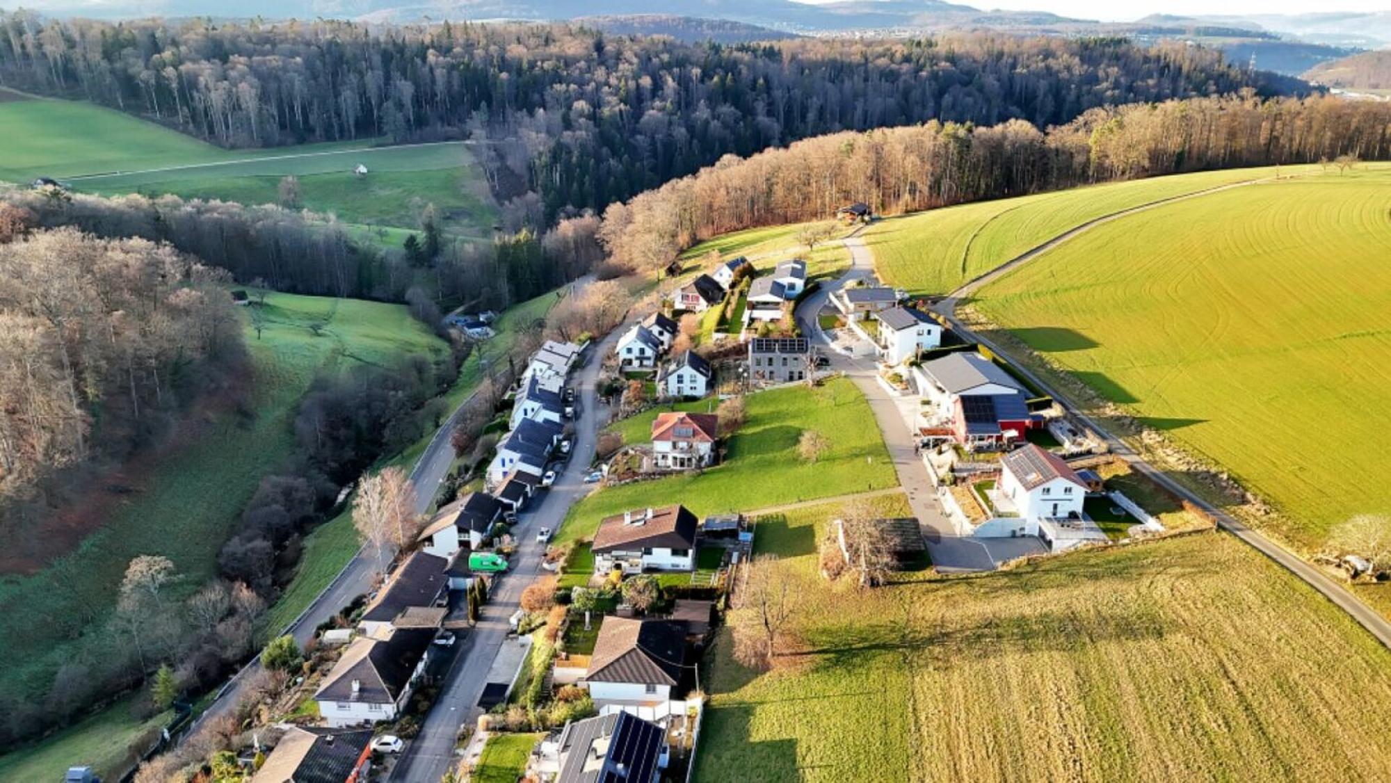 Building plots in top location