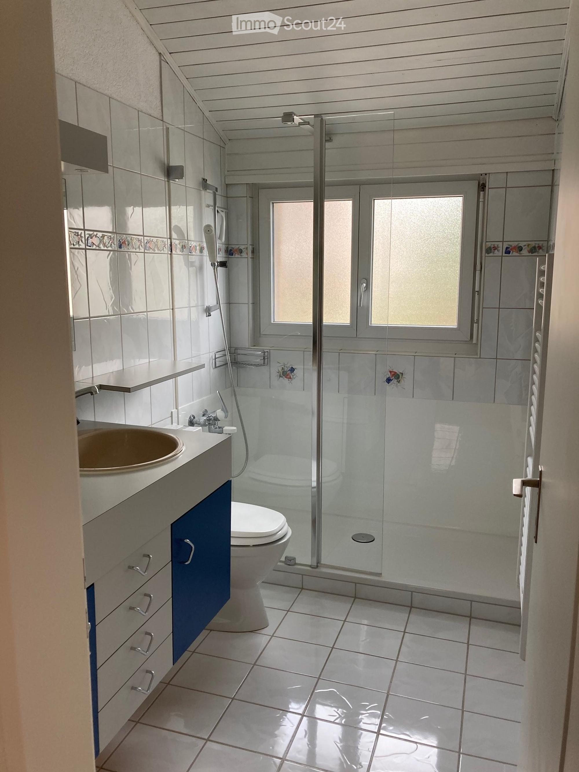 6½ rooms - Bifamiliar house - in Riedholzrain 3 - for CHF 3400 - 150 m²