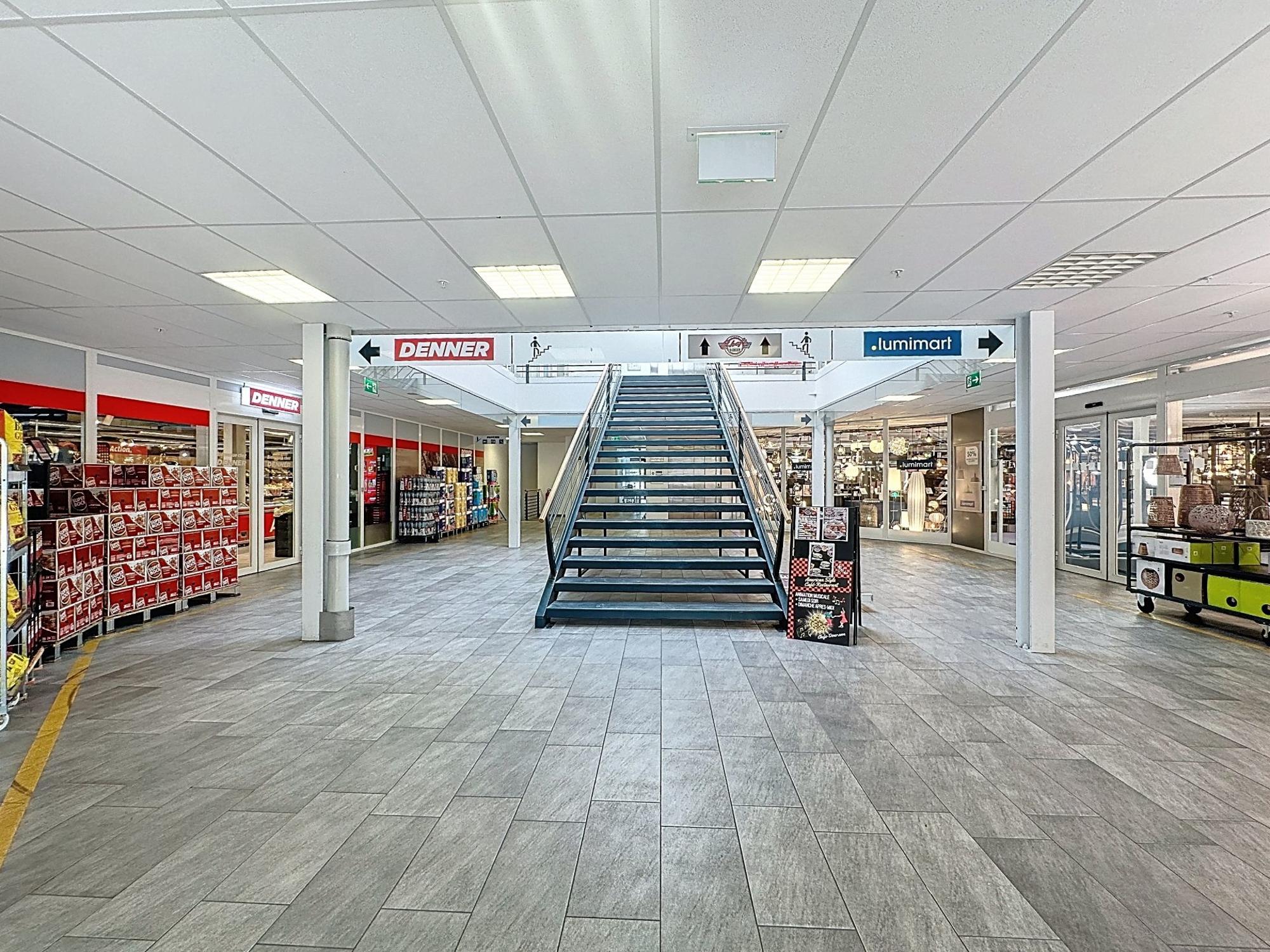 Commercial halls rough - modular