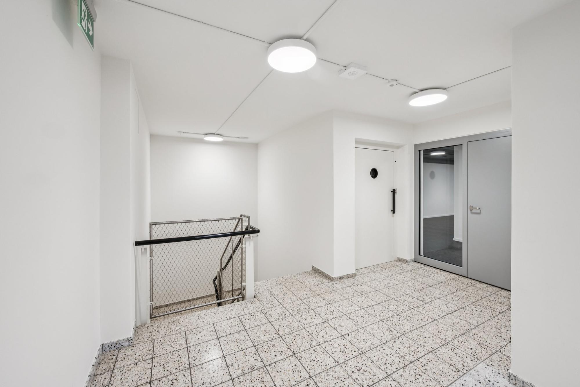 Bureau prêt à être occupé - Hammerspaces