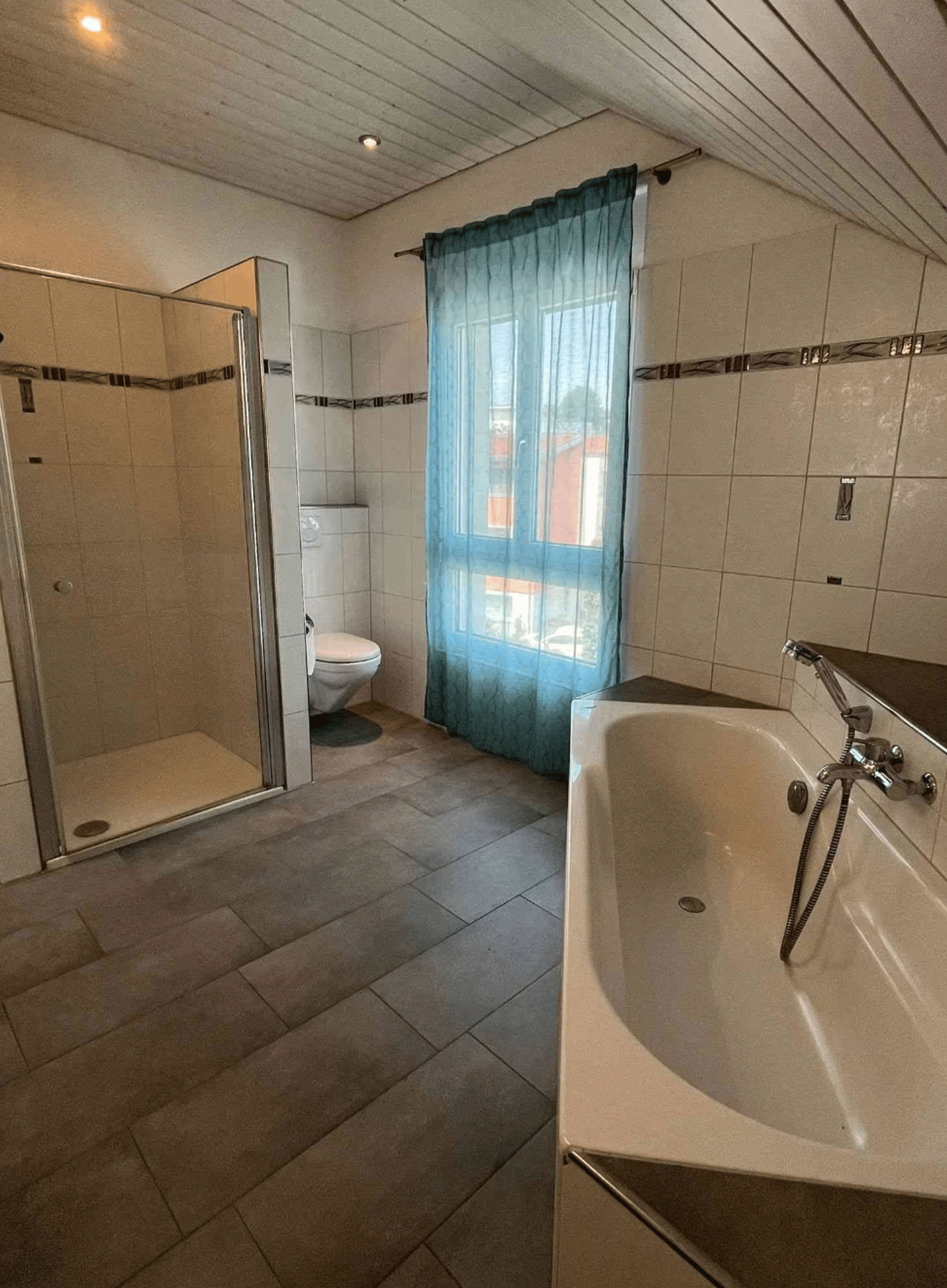 6½ rooms - Single house - for CHF 4400 - 156 m² - Floor: 3