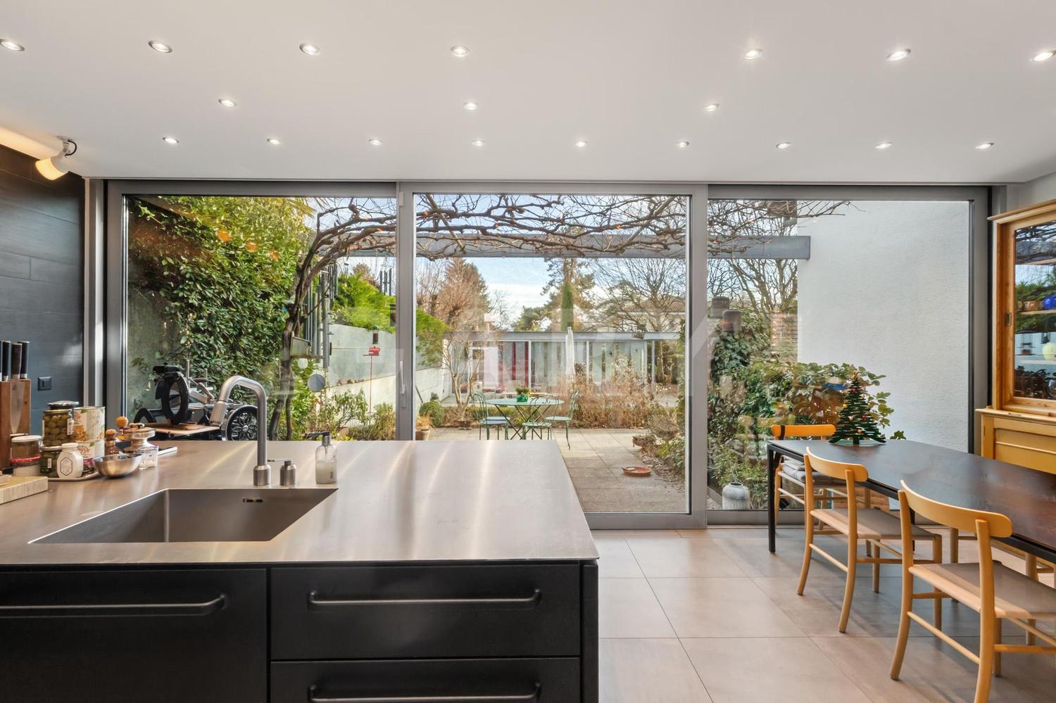 Maison contiguë - pour CHF 4590000 - 320 m²