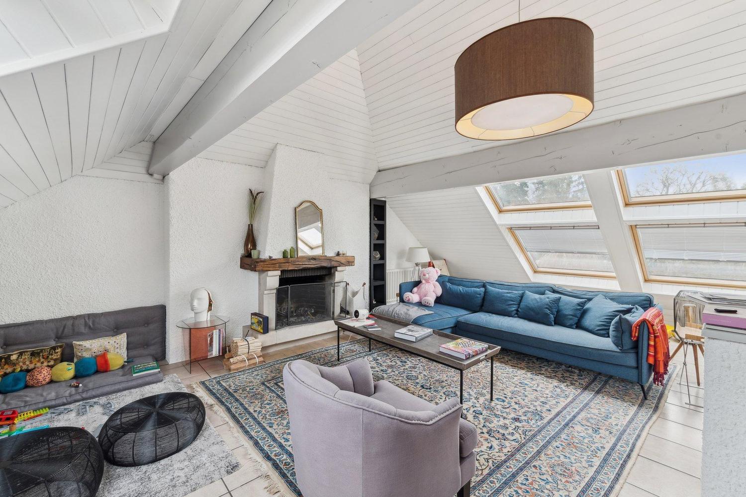 Maison contiguë - 7 pièces - pour CHF 2150000 - 160 m²