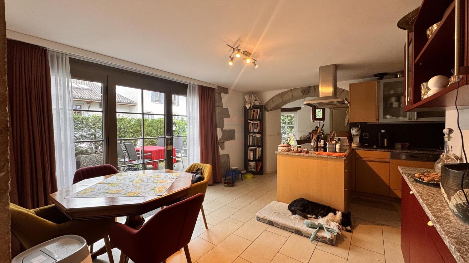 Immeuble locatif - 20 pièces - pour CHF 3990000 - 487 m²