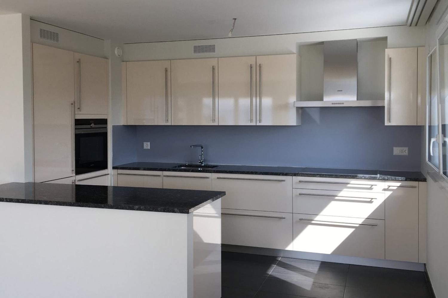 Appartement - 4½ pièces - à Chemin du Coteau 10 - pour CHF 4400 - 119 ...