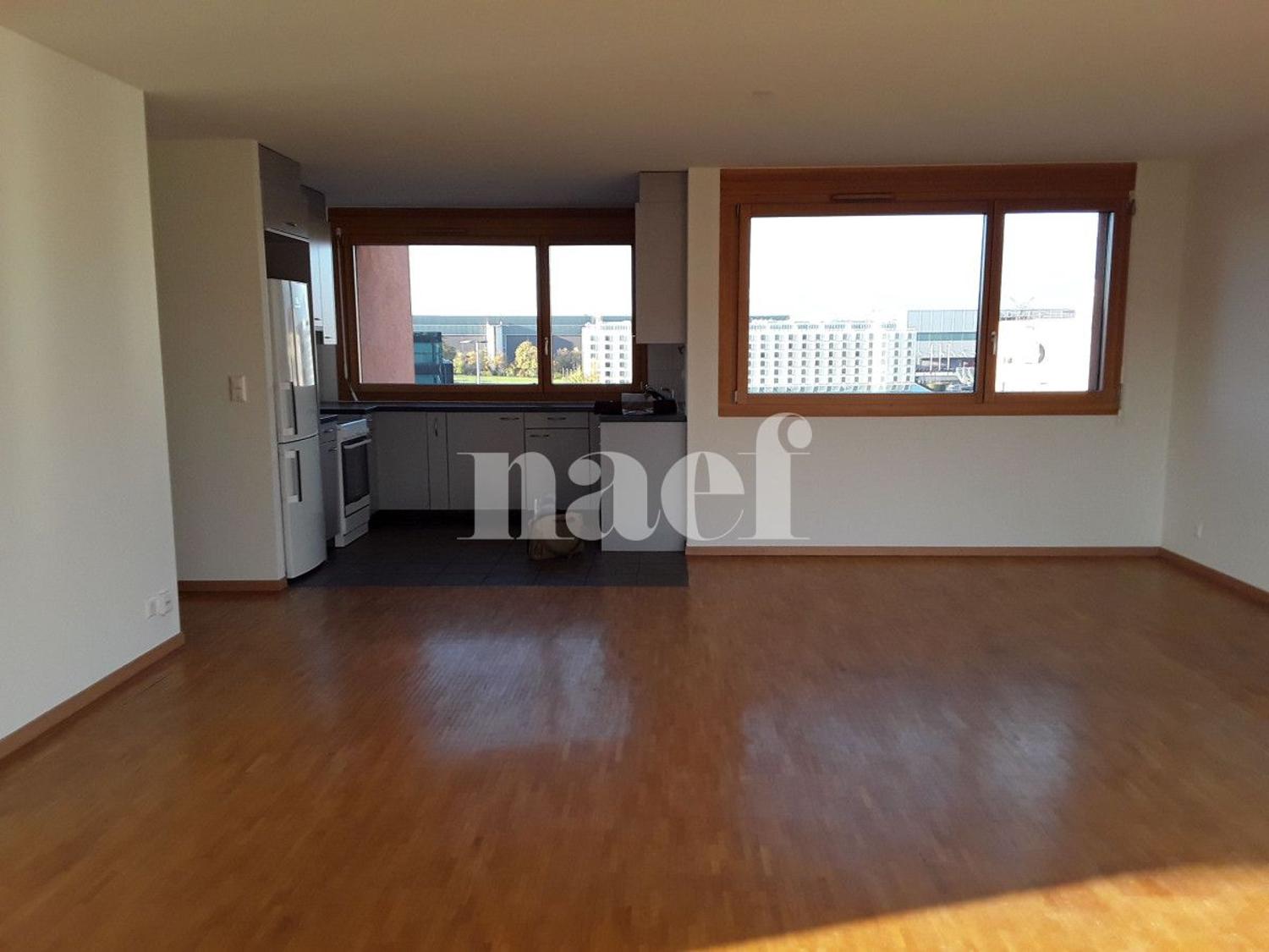 Attique - 5 pièces - à Route de Ferney 218 - pour CHF 3980 - 126 m² ...