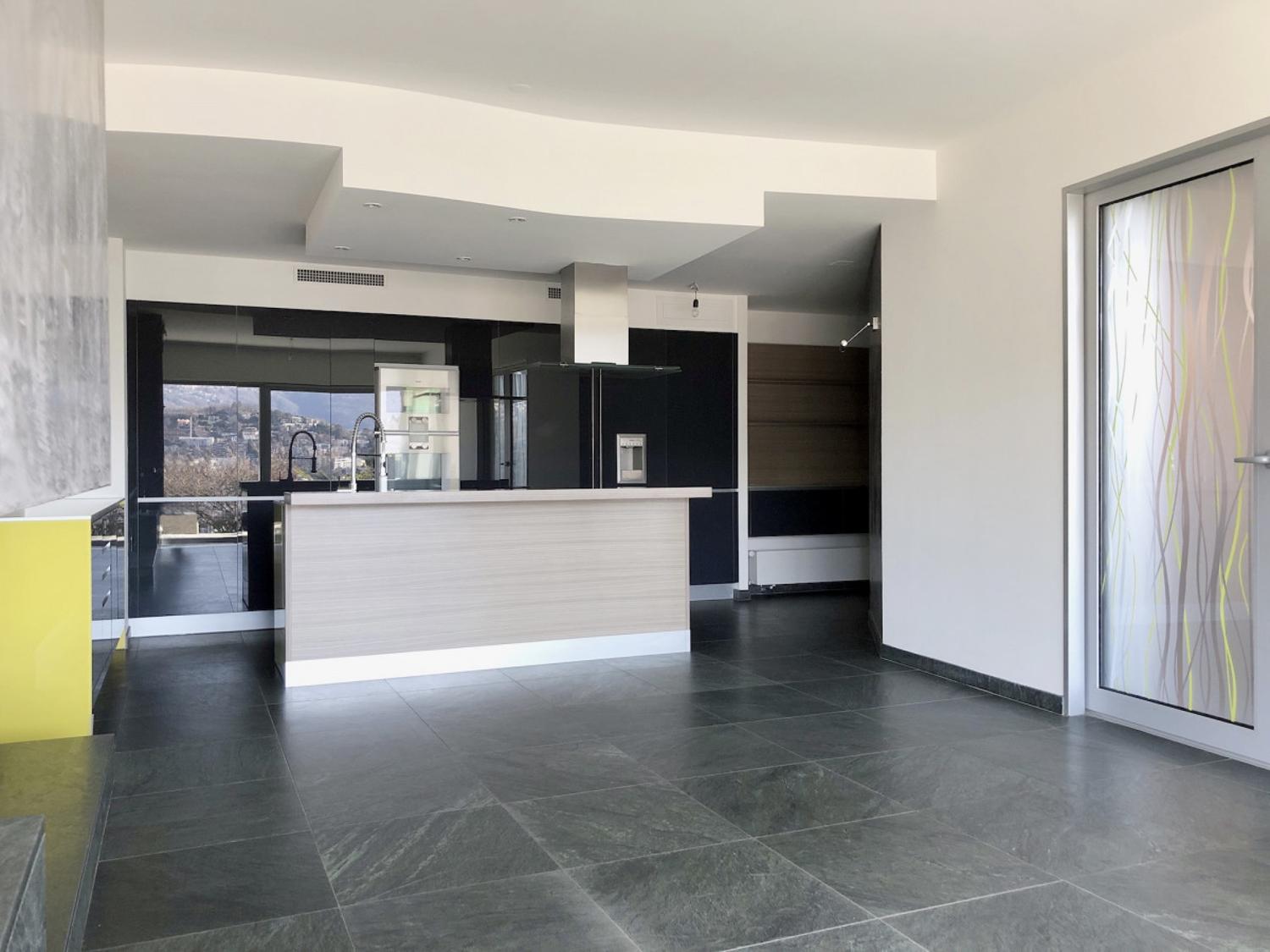 7 rooms - Villa - in Via Max Frisch - 500 m²