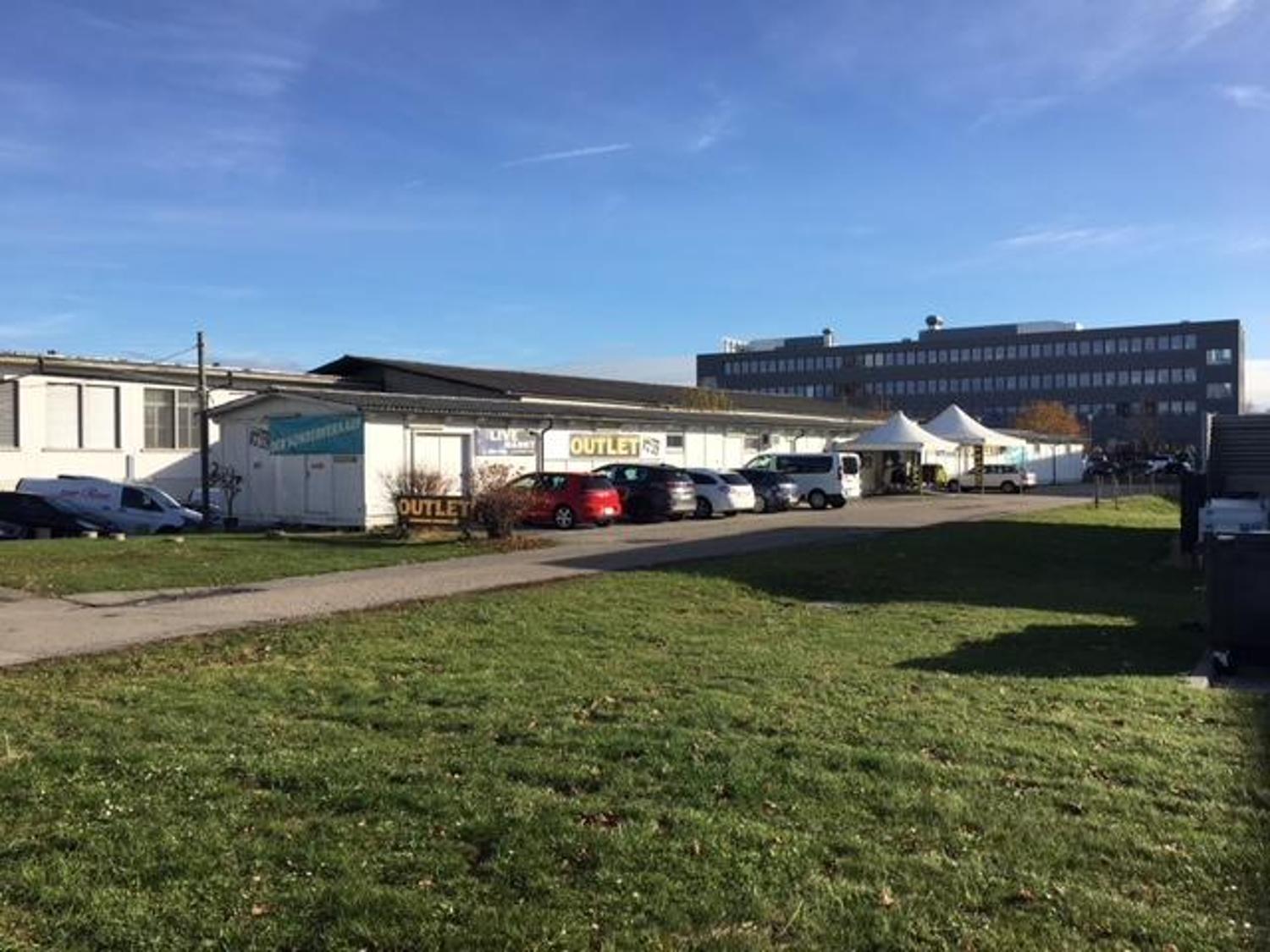 Sales and exhibition space in Wydenhof 3a