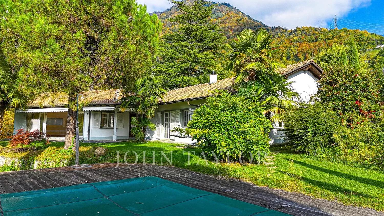 5½ rooms - Single house - for CHF 3197000 - 204 m²