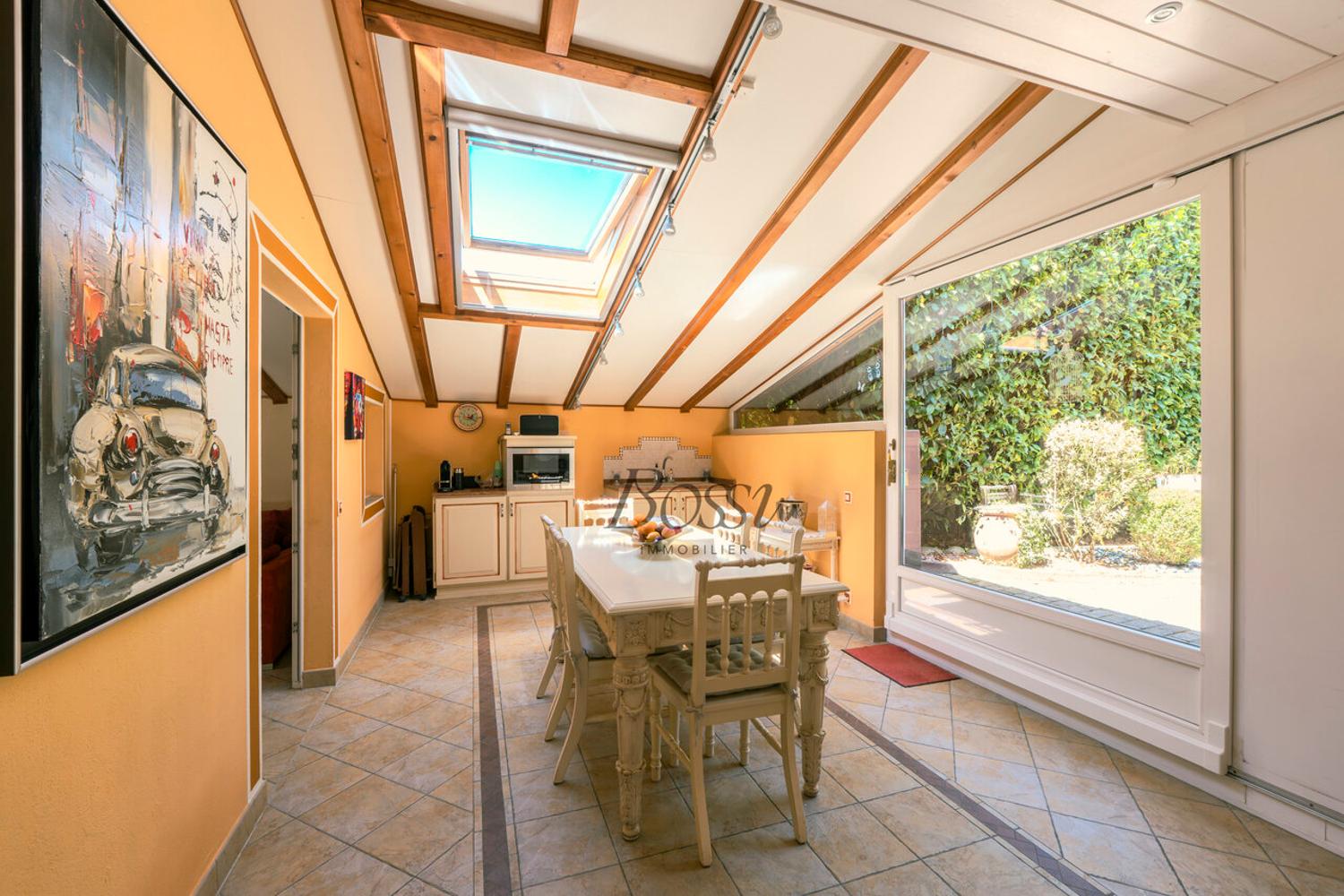 Maison - 11 pièces - pour CHF 3490000 - 325 m²