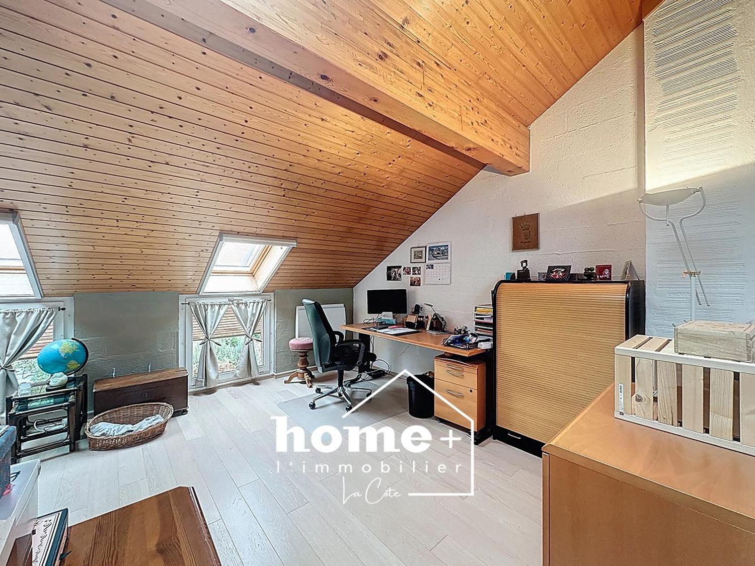 Maison contiguë - 7 pièces - pour CHF 3600 - 154 m²