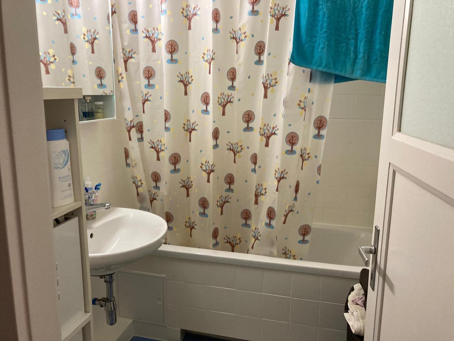 Appartement - 5 pièces - pour CHF 2800 - 80 m² - Etage: 1