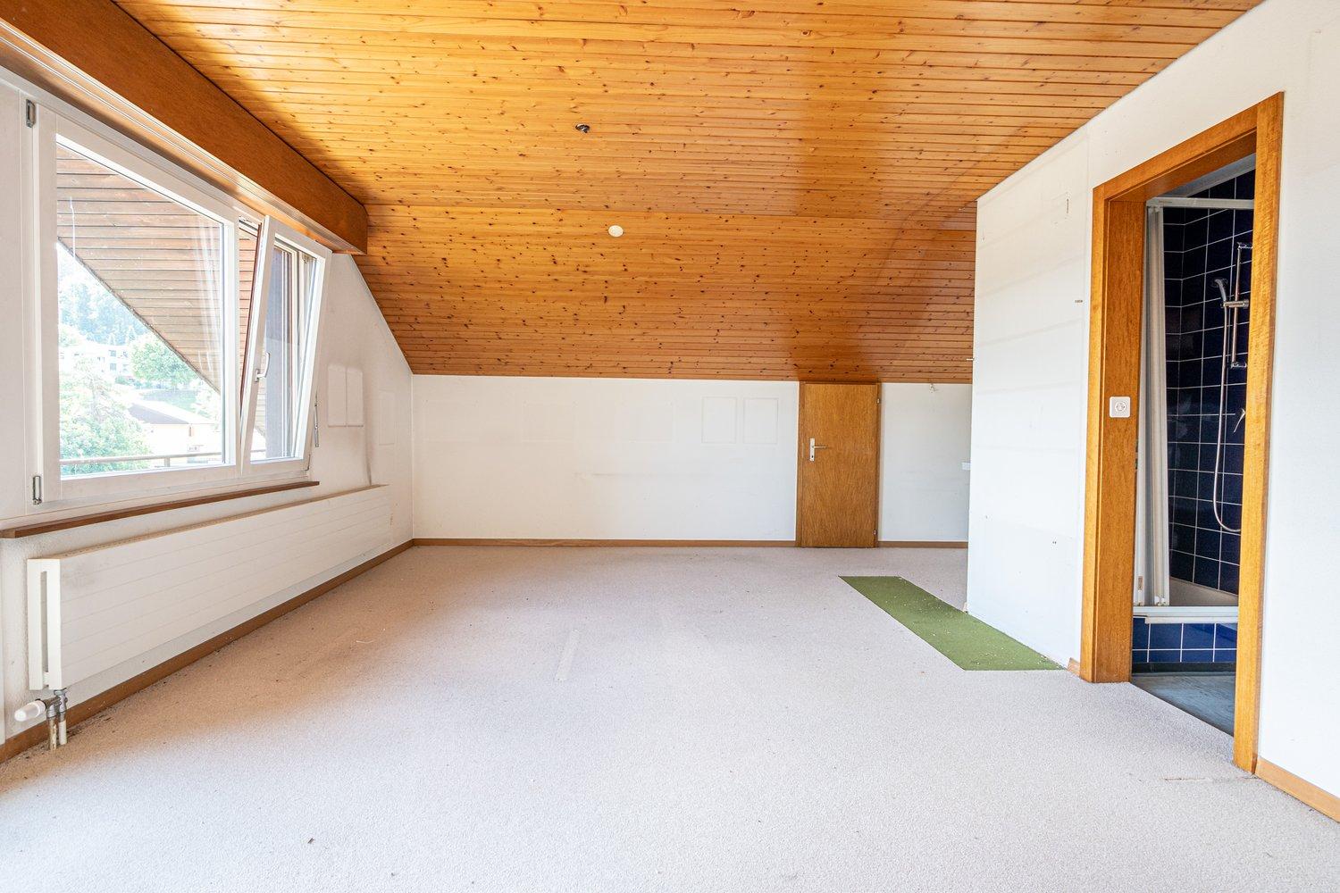 Attico - 2½ locali - in Talstrasse 15 - per CHF 1000 - 56 m² - Piano: 2