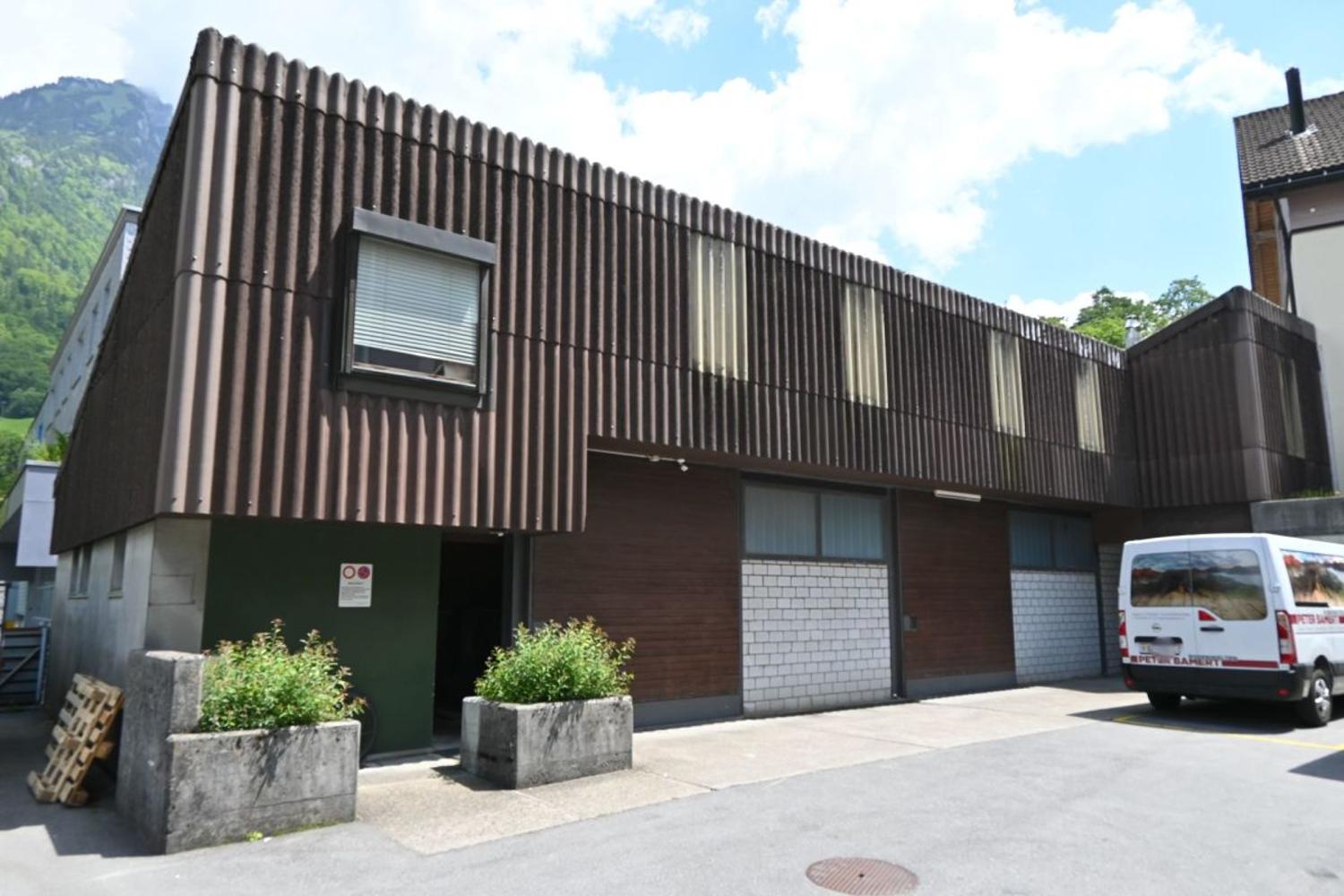 Interessante Wohn- und Gewerbeliegenschaft an guter zufahrbarer Lage ...