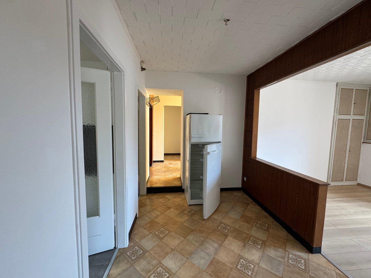 Dernier étage - 4½ pièces - à Vicolo Pessina 10 - pour CHF 1400 - 90 m² - Etage: 2