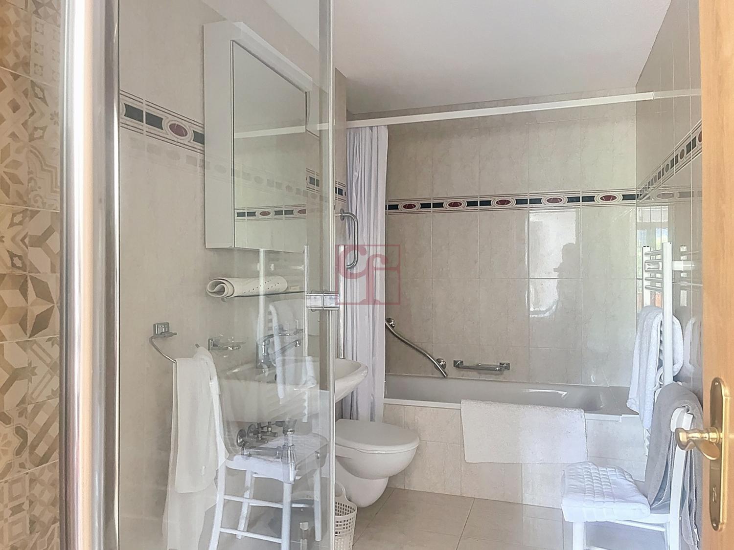 3½ rooms - Apartment - for CHF 2380 - 90 m² - Floor: 1