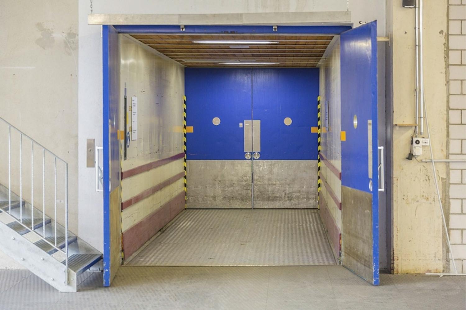 M20 Area: Commercial/Office/Warehouse Space