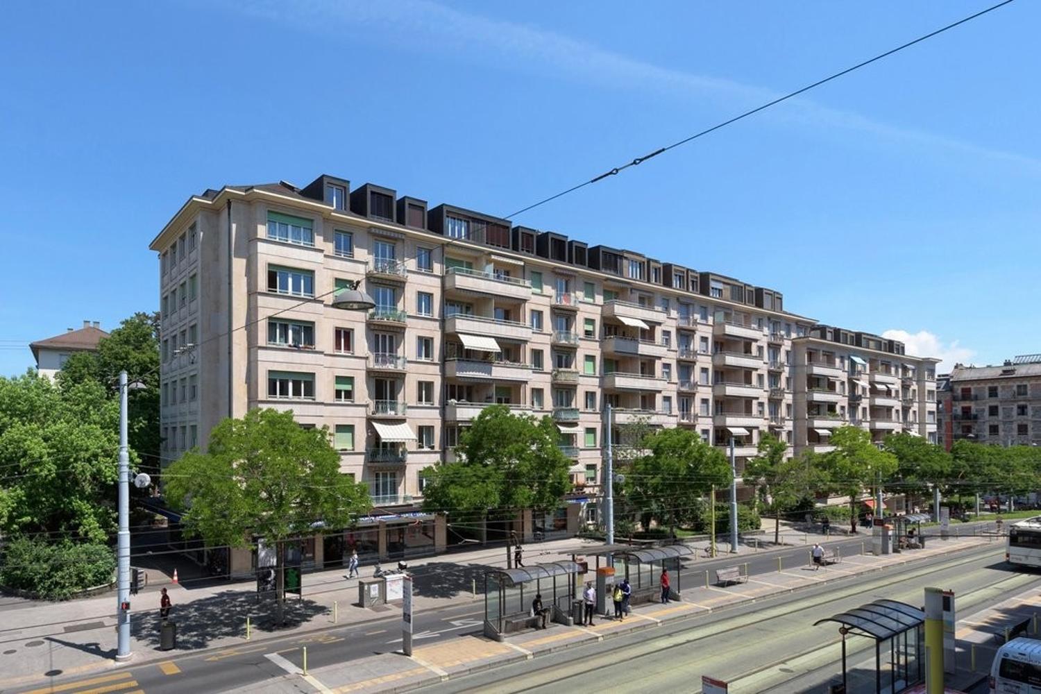 2 rooms - Apartment - in Rue de la Servette 42 - for CHF 2100 - 58 m² - Floor: 5