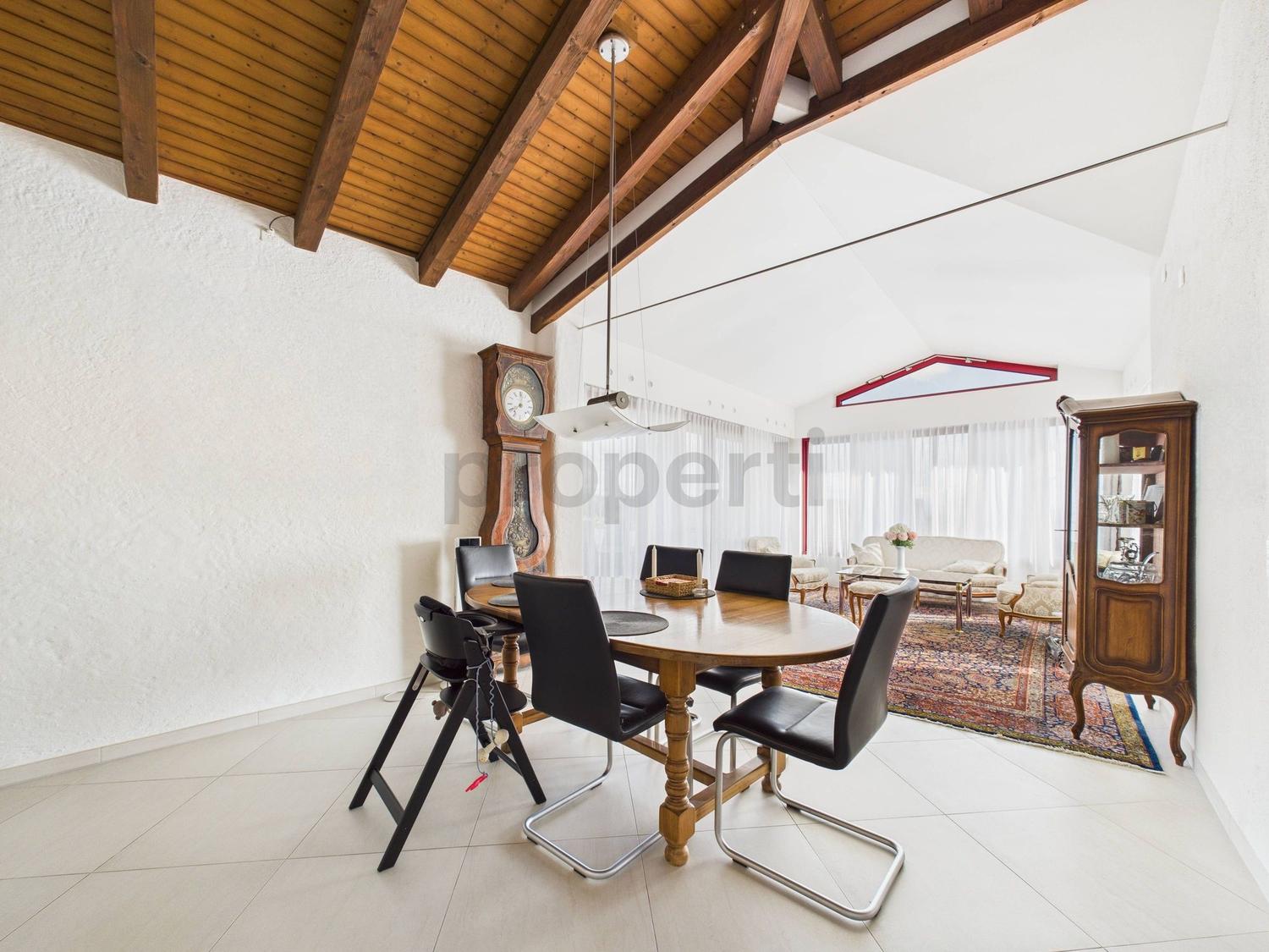 Casa unifamiliare - 7 locali - per CHF 4290 - 190 m²