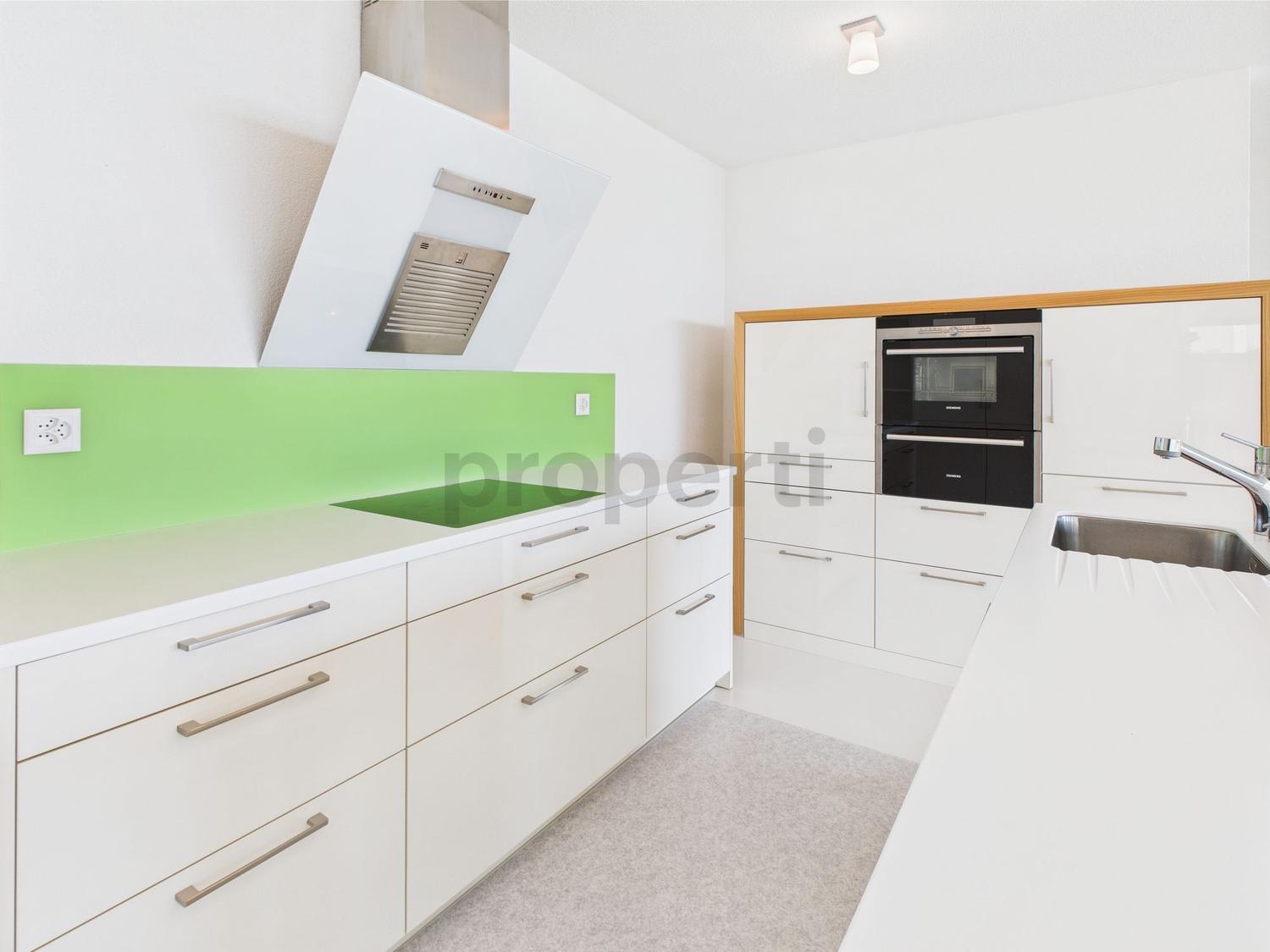 6 Zimmer - Wohnung - für CHF 3950 - 215 m² - Etage: 1
