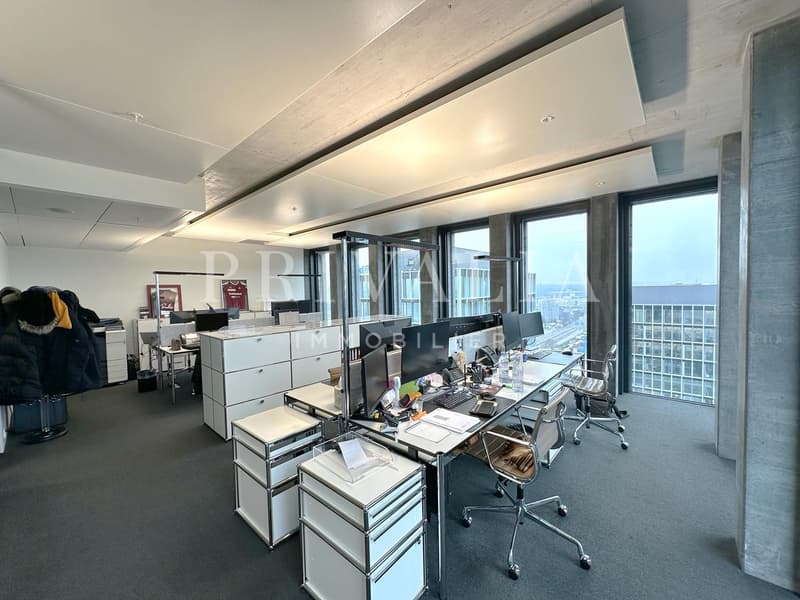 Surface de bureaux au coeur de la nouvelle place commerciale de Pont ...