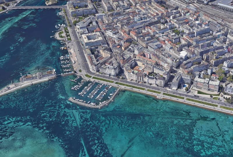 À vendre : Bureaux PPE 345 m² Proche des quais Libre de tout occupant