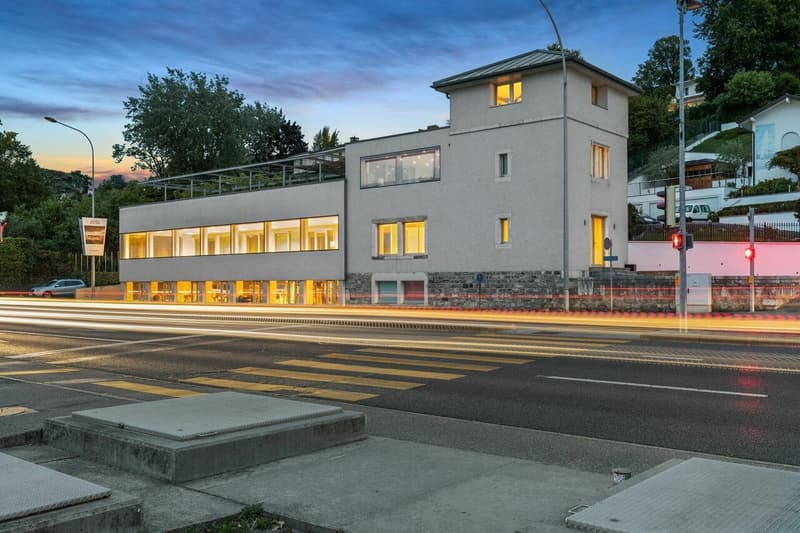 Immeuble commercial avec vue panoramique sur le lac | ImmoScout24
