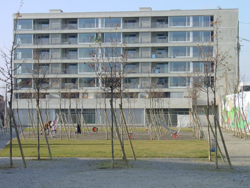 Covered slot - in Avenue d'Echallens 1-9 - for CHF 150