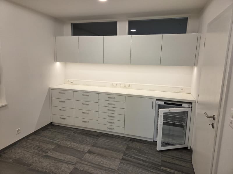 Fully renovated medical office in the heart of Sion city