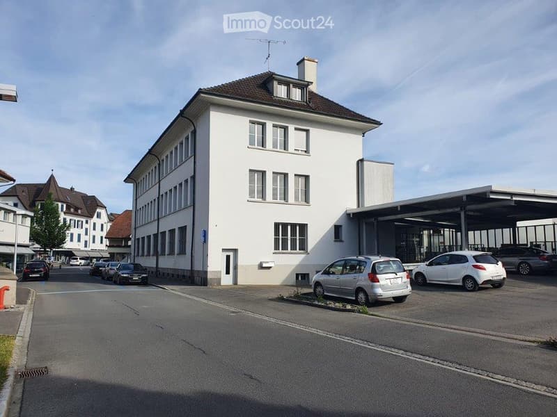 Central office spaces in the heart of Reinach
