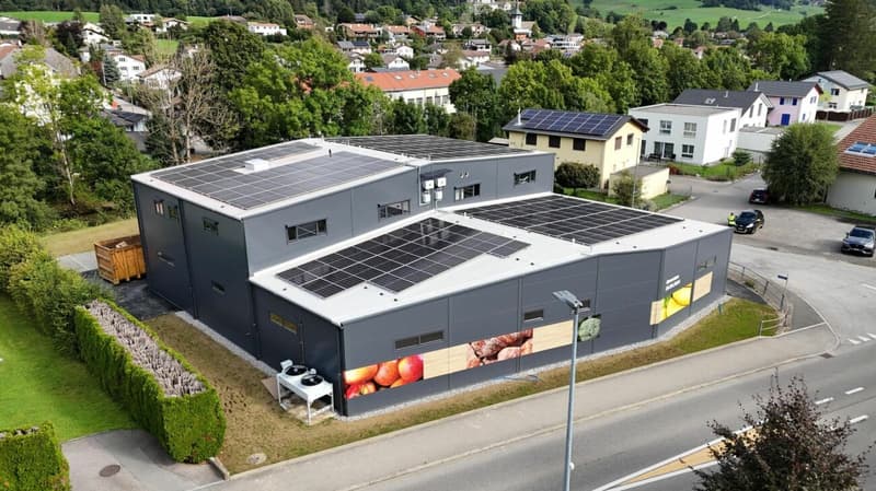 Schöne verkaufsfähige Fläche von 208 m2 zur Miete in Courtelary