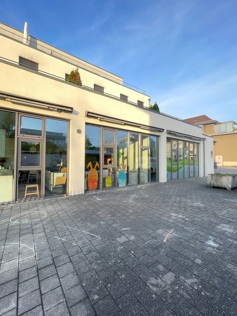 Attractive retail space in a central location near the train station