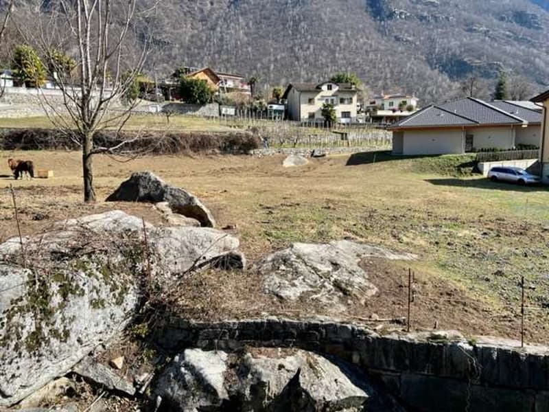 Interesting building land, flat area