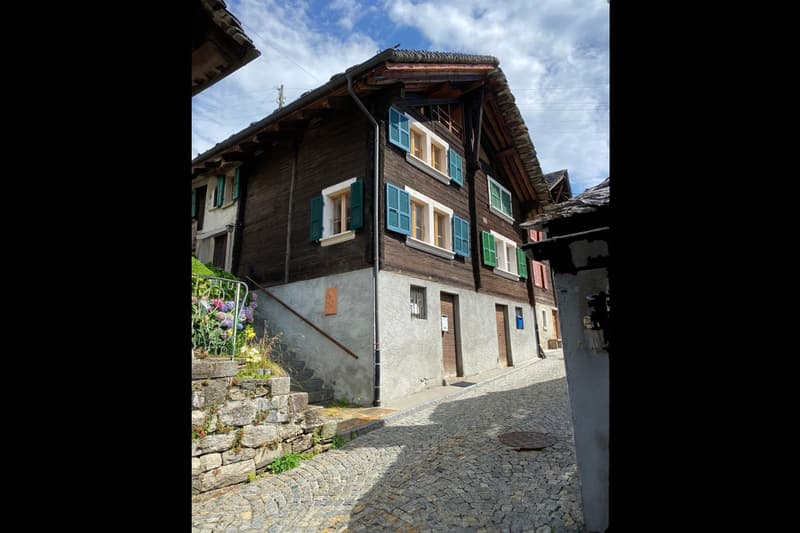 4½ rooms - Single house - for CHF 350000 - 140 m²