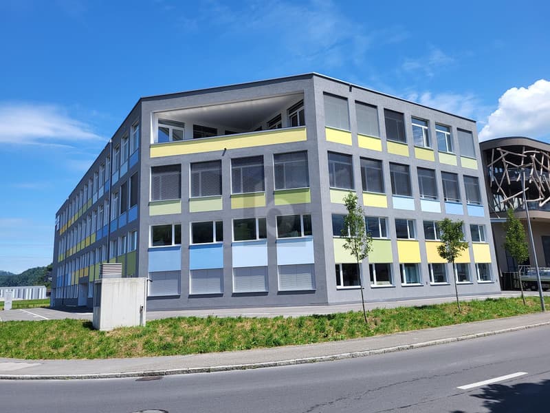 Ideal layout in solid construction | ImmoScout24